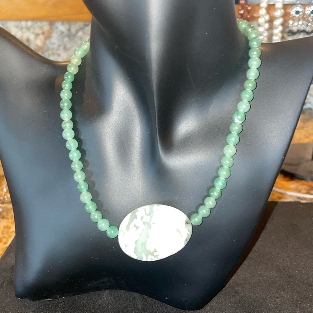 Natural Jade Choker Necklace - Gem
